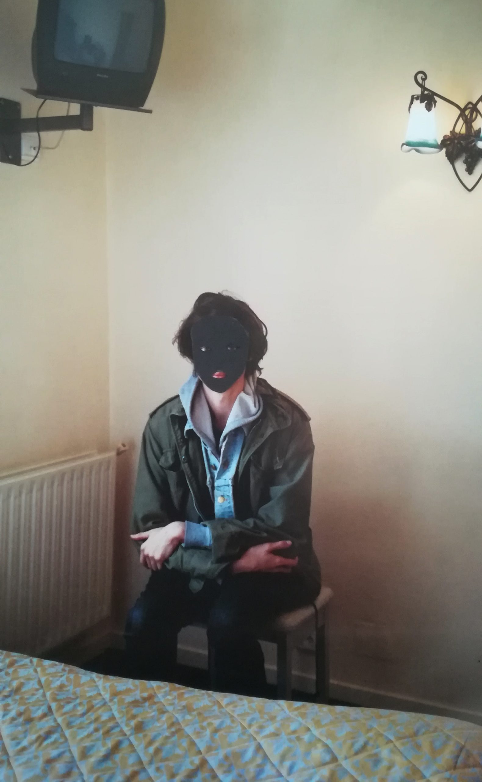 Erased head | MyOwnDocumenta