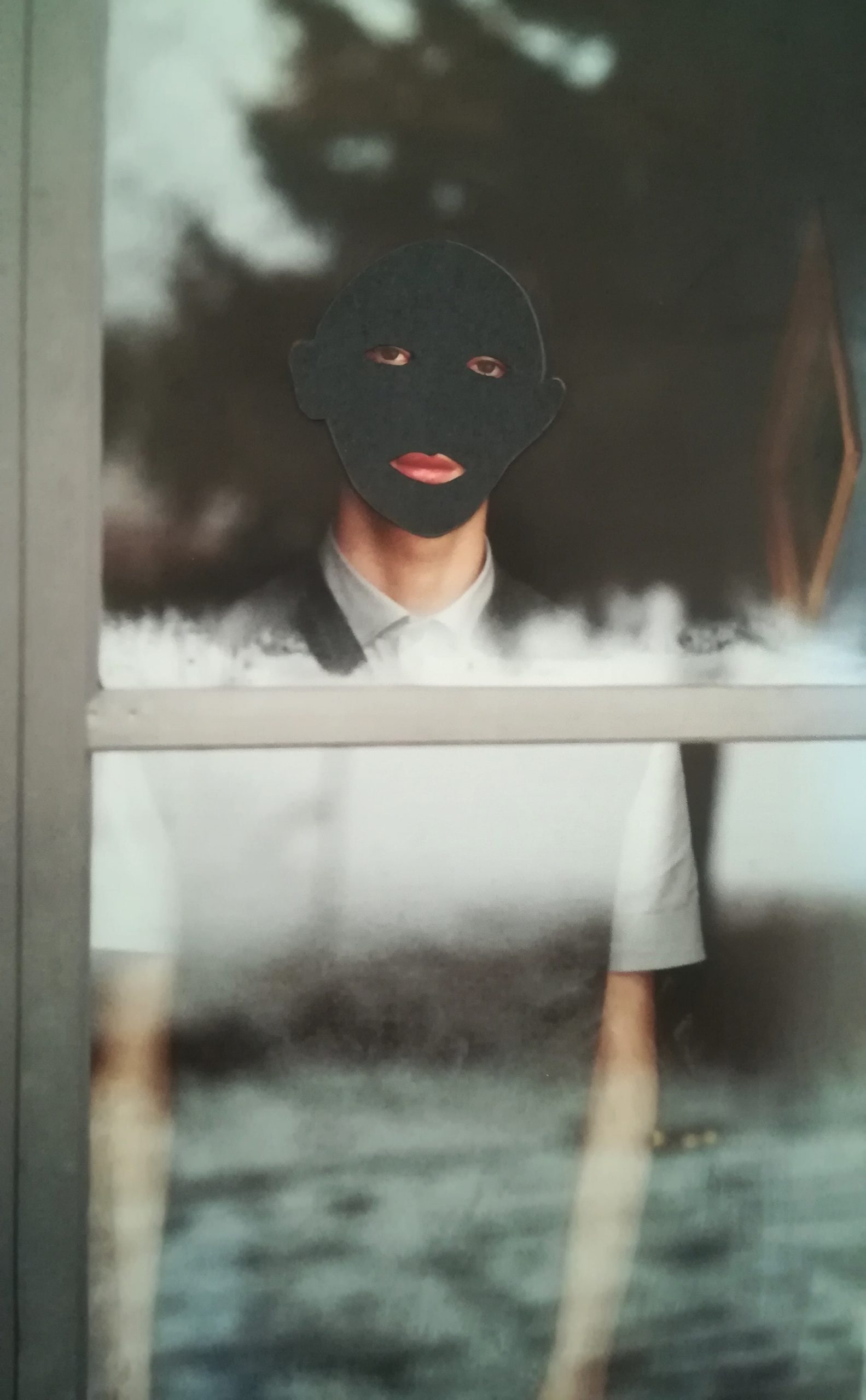 Erased Head | MyOwnDocumenta